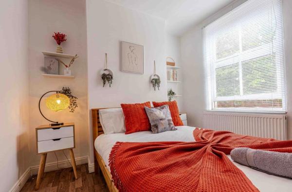 3 Bedroom Apartment - Central City Stay - Leicester