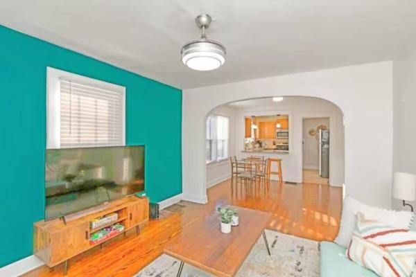 Downtown 2 Br Retreat Discounts For Longer Stays - Zionsville