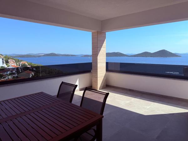 Apartmani Srdarović - Murter