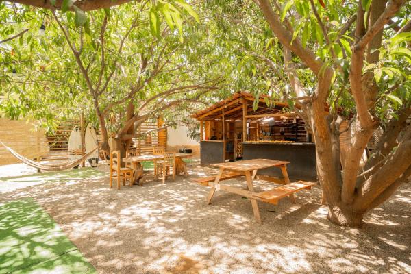 Mahue Rooms And Camping - Puerto Escondido