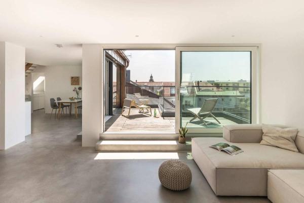 Quiet Meets Elegance In Munichs Center - Neubiberg