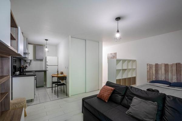 Chic & Spacious Studio With Parking Near Defense - Bezons