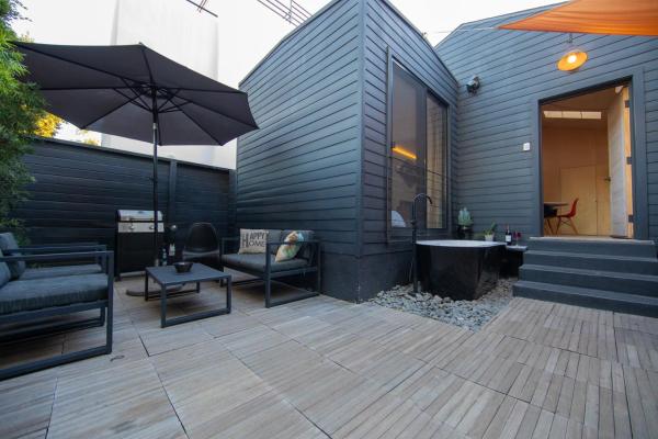Private Venice Beach Luxury Bungalow, Outdoor Tub, Steps To Ocean & Abbot Kinney - Venice Beach, CA