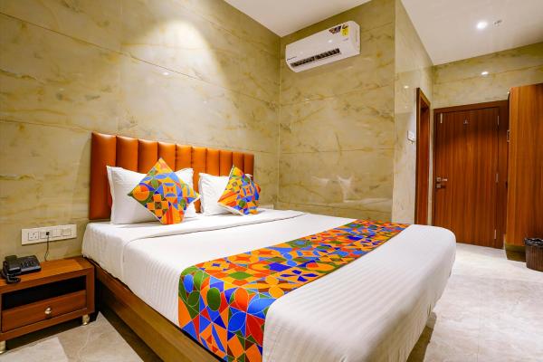 Sarah Inn Lodging - Thane