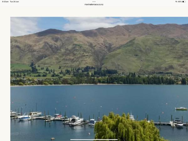 Lakeside Penthouse Studio - Wanaka
