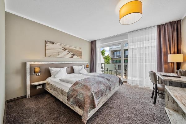 Strand No 1 Hotel Strand No 1 - Doppelzimmer 7 - Landseite - Sankt Peter-Ording