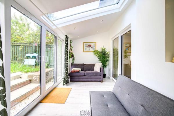 Bright & Spacious 3 Bedroom Home In Newcastle - Newcastle upon Tyne