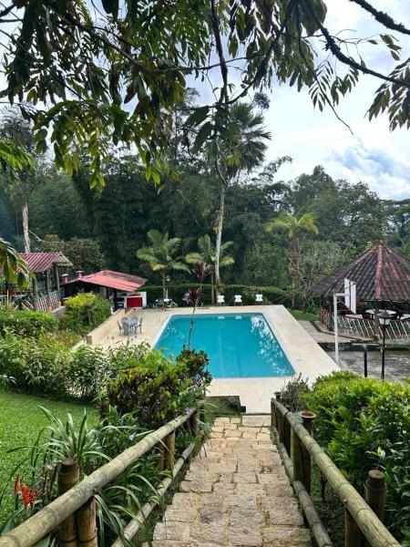 Natural Refuge Montenevoso - Cundinamarca