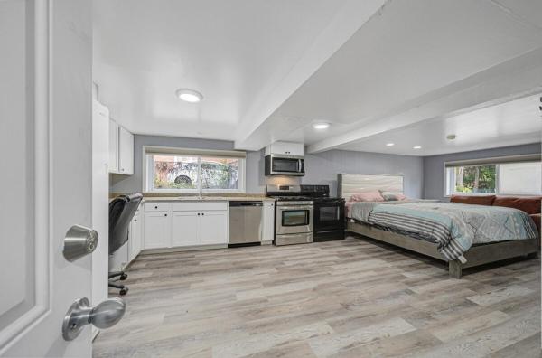 His Grace Garden Apartment - Wheaton