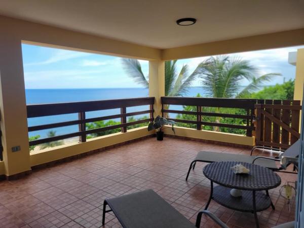 The Yellow House: Fully Equipped, Spectacular Beach View - Barceloneta