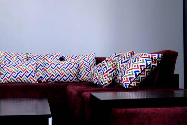 Rollen Suites - Kampala