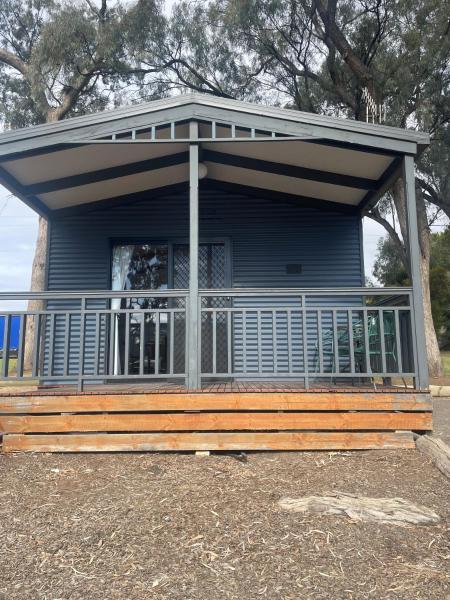 Riverview Cabin - Victoria