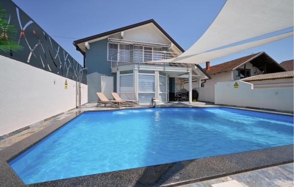 2 Bedroom Amazing Home In Bjelovar - Bjelovar