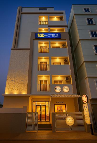 Fabhotel Prime Cozy - Nr Hitech City Metro Station - Hyderabad