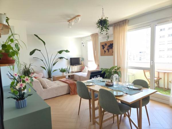 T3 Debourg, Balcon, Proche Métro B - Lyon