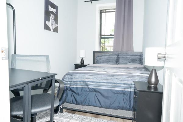 Noir2 Brighton Beach 2min Walk To Ocean & Subway Chic Stay - New York City, NY