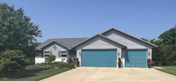 Private Lower Level Suite In Home-sep Entrance! - Freeport, IL