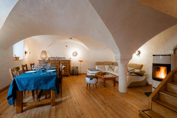 Maison Avec 2 Chambres Dans Un Village Préservé - Névache