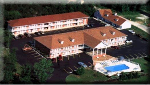 Twelve Oaks Inn - Branson West, MO