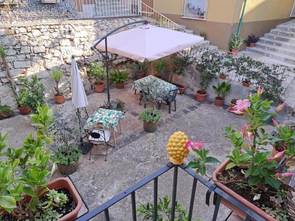 Cortile Damar - Palazzolo Acreide