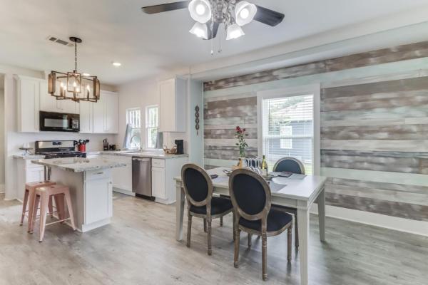 The Lucky Sands Escape - Gulfport, MS