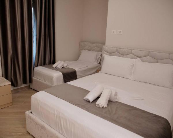Cozy Room For Three - Tirana