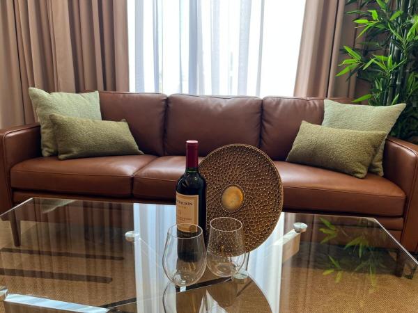 Brand New On 5th Av The Vibrant Hearth Of The City - Durango