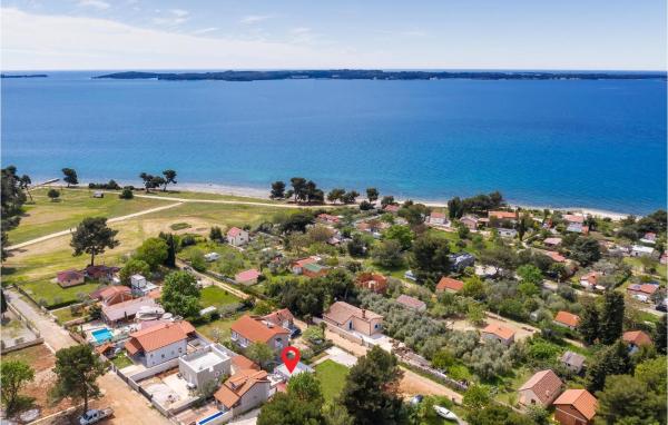 1 Bedroom Nice Home In Peroj - Pula