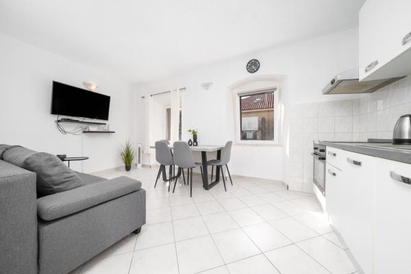 Apartment Ivana - Makarska