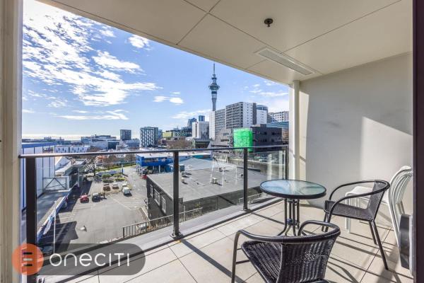 Spacious 3br In Auckland Cbd W Parking City Views - Auckland