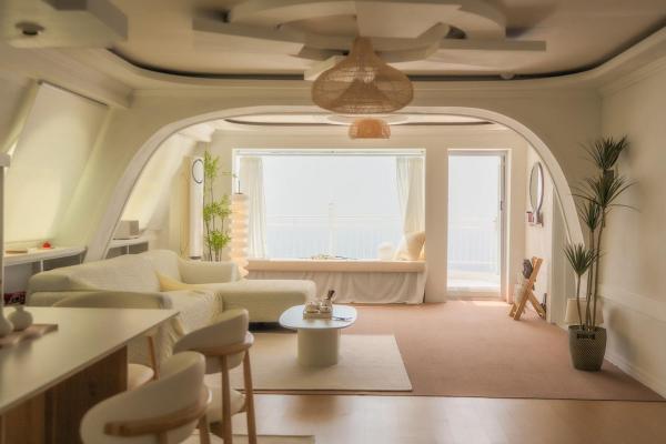 Double-decker Pension Ocean View Duplex With A View Of Cheongsapo Beach Train #High-rise View#ocean Front View - Busan