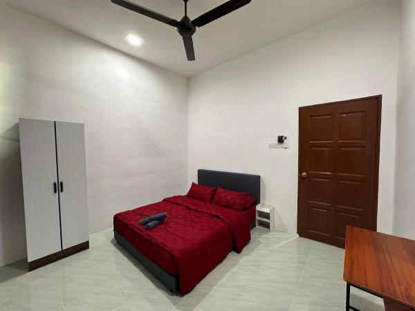 Paradise Homestay Marang - Marang