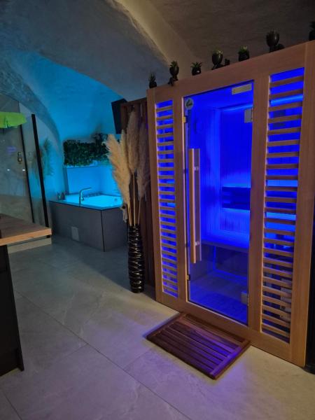 Suite Privative Jacuzzi Sauna - Entre Mer Montagnes - Clermont-l'Hérault