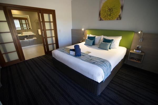 Novotel Vines Resort Swan Valley - Swan