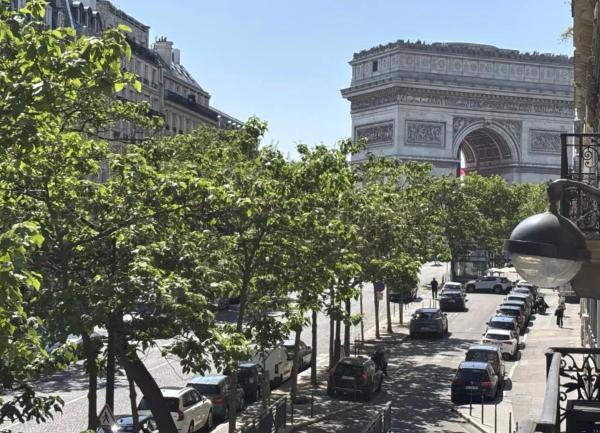 Superbe Appartements Arc De Triomphe Carnot - Argenteuil