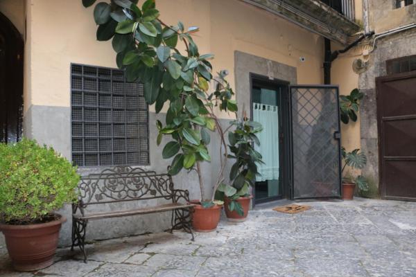 The Lodge - Naples