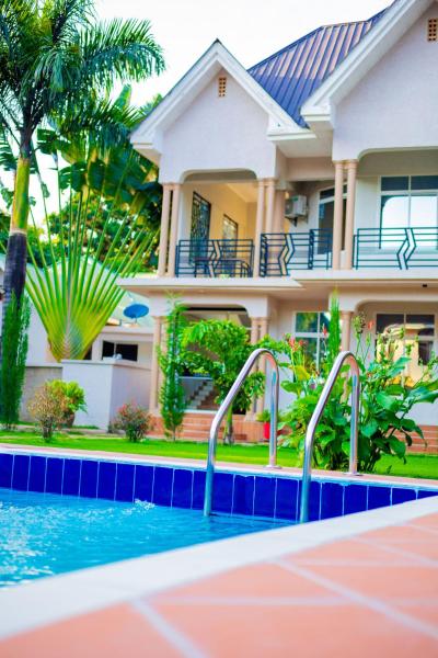 Nguchiro Palace Hotel - Tanzânia
