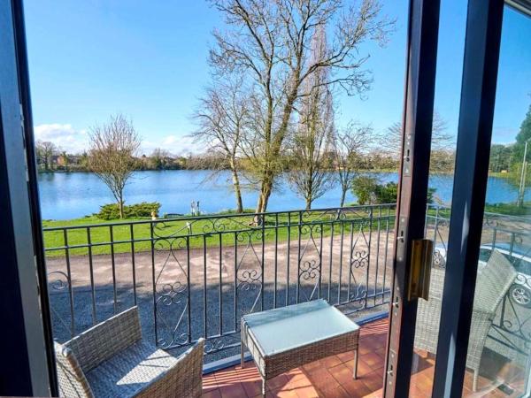 Lakeview House 2x Hot Tub & Games Room - イギリス ヨーク