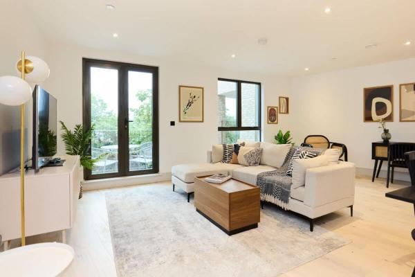 The South Wimbledon Place - Adorable 2bdr Flat With Balcony - East Croydon