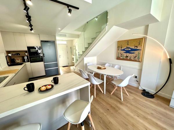 Gatu Palacio De Rosa Solo Familias - Cádiz