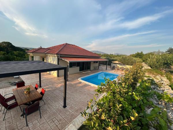 House Maslina - Brela