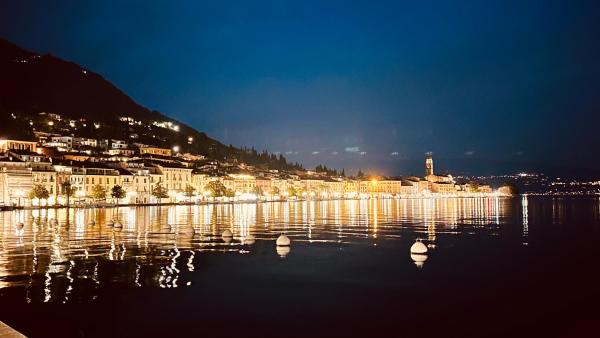 Borgo Dei Sogni - Deluxe Apartment With Terrace - Lago Di Garda - Gardone Riviera