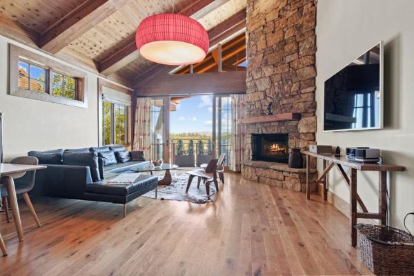 Rmr: Crystal Springs 401 Condo In Teton Village - Jackson Hole, Wyoming