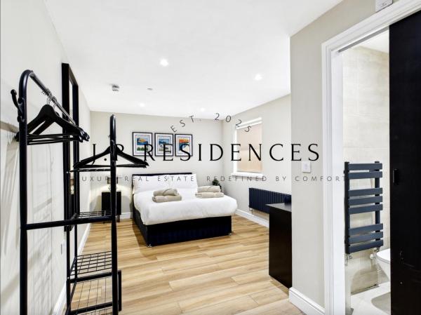 Norman House At Jp Residences - 스완지