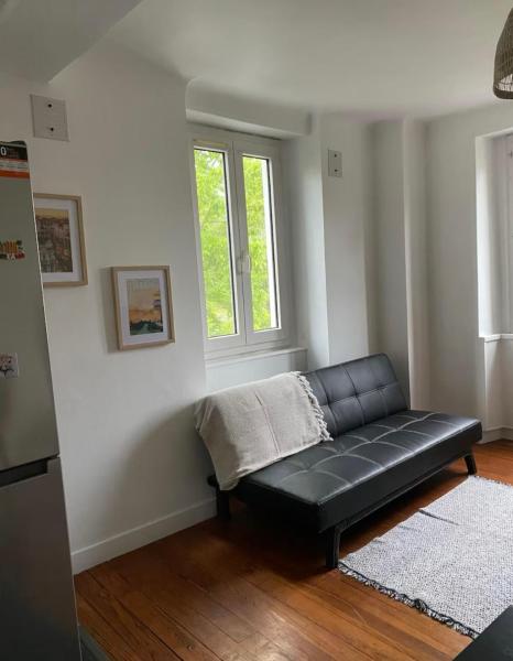Cambo-les-bains, Appartement Paisible Au 1er éTage, Proche Du Centre - Espelette