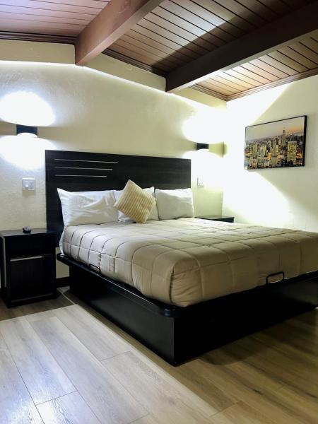 Del Aire Inn - Manhattan Beach, CA