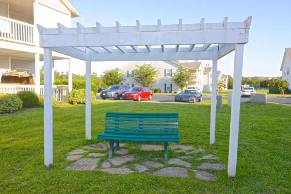 3b/2b W/ Pool & Tennis Court, Sleeps 6 - Gulf Shores, AL