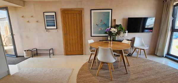 Shorebreak Apartment 2 - Newquay