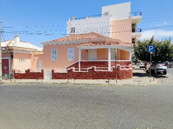 Vivenda Paraíso, Charming House On The Plateau - Praia