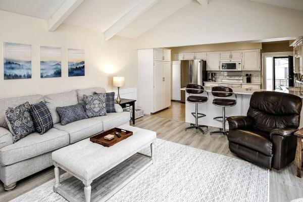 Rendezvous Estate - Omaha, NE